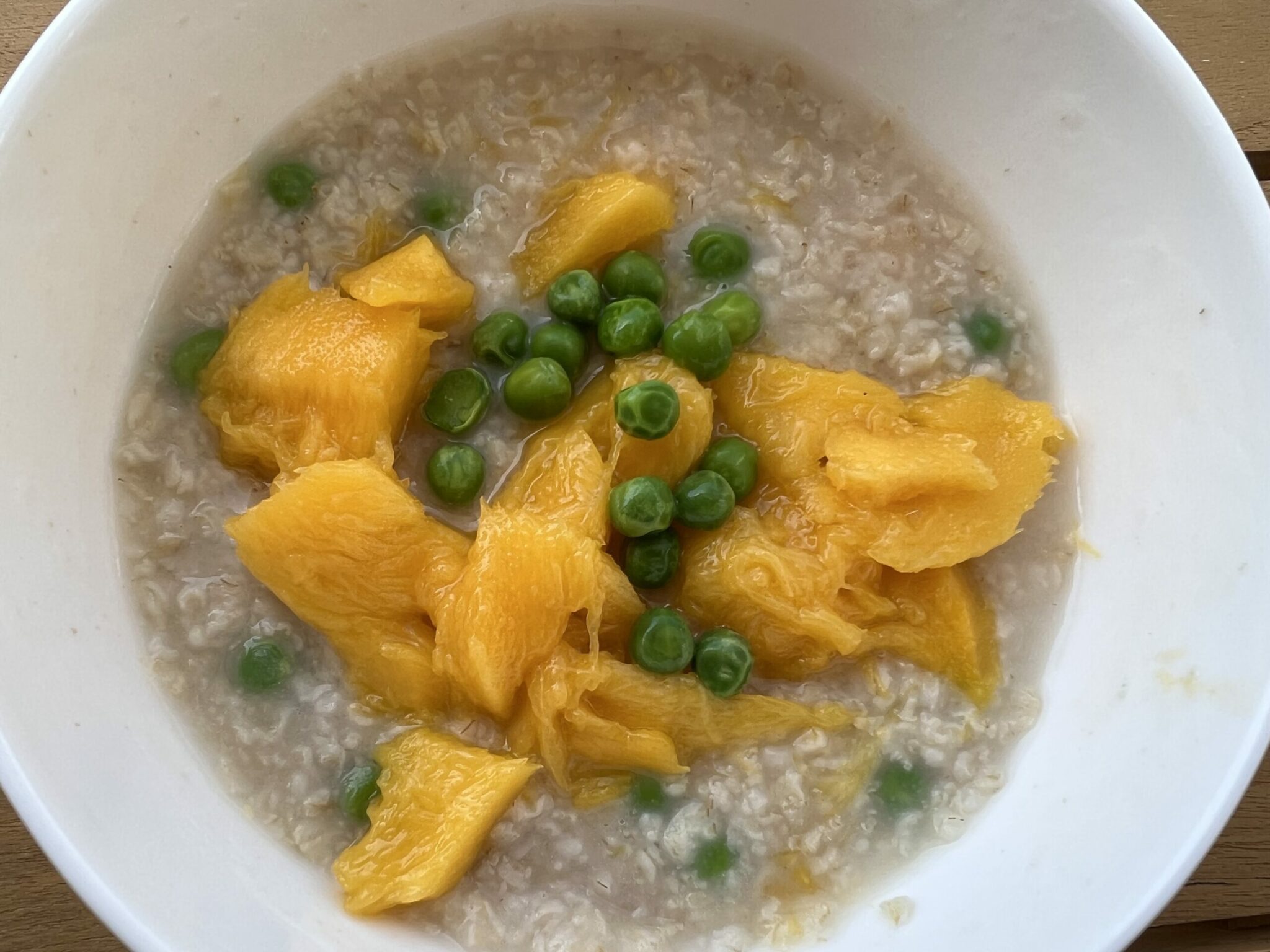 OATMEAL WITH PEAS AND MANGO - TCM World